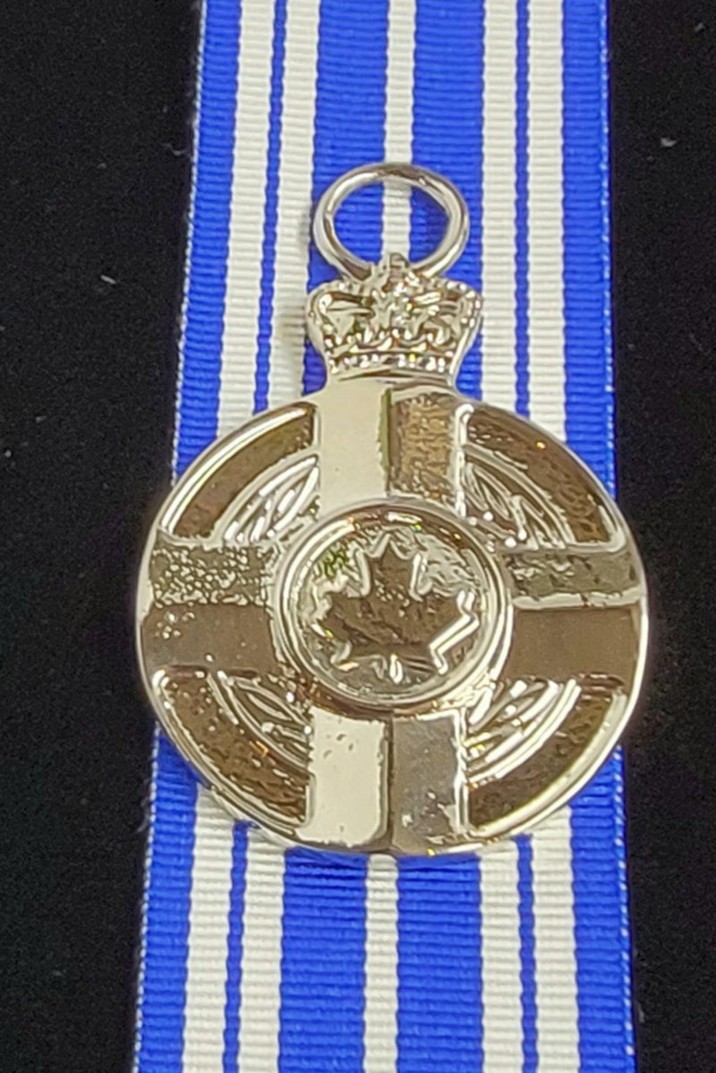 Meritorious Service Medal (All Divisions) – Defence Medals Canada